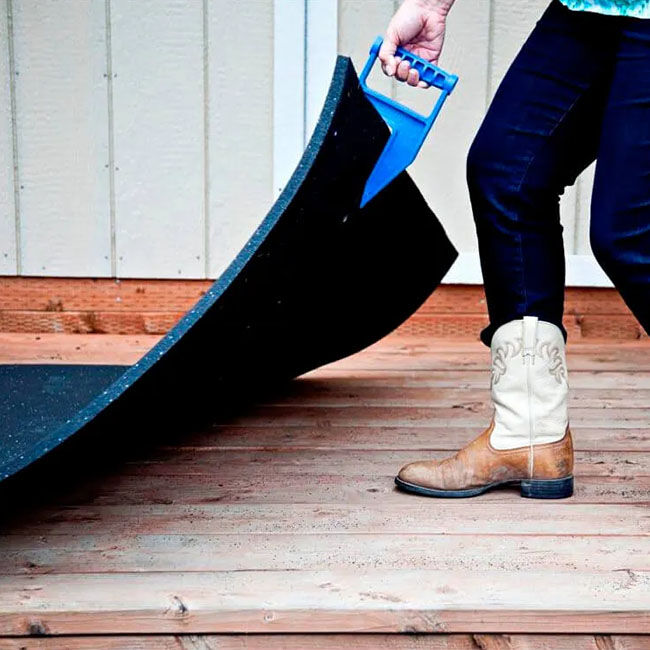 EZGrip Stall Mat Mover | The Cheshire Horse