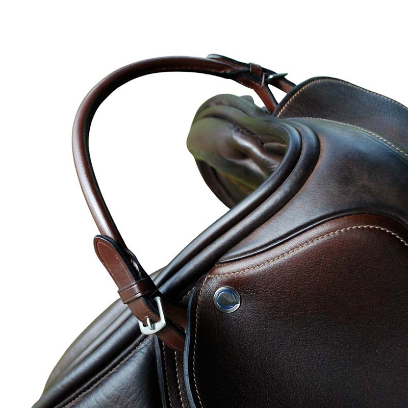 KL Select Red Barn Pommel Strap | The Cheshire Horse